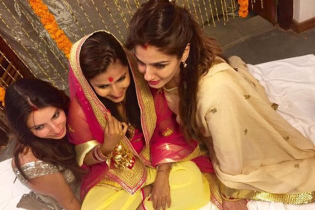 Raveena Tandon shares new pictures from her daughter’s wedding ...