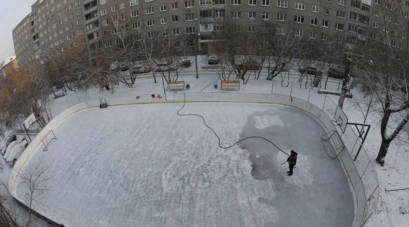Want to jump into icy cold water in Siberia at minus 30 degrees C ...