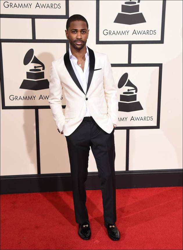 Grammys 2016: Taylor Swift wows in bitty top, bestie Selena Gomez in ...