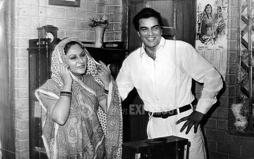 Don’t think anybody can play me in my biopic: Dharmendra | Bollywood ...
