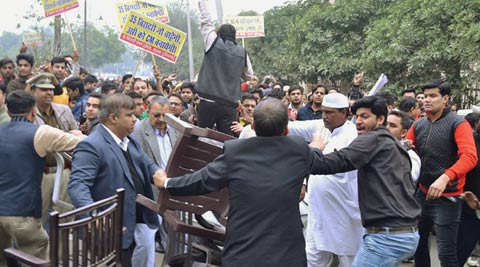 Jat quota stir: Police open fire in Rohtak as protesters refuse to ...