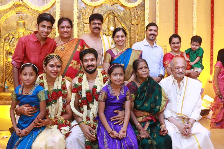 Tamil actor Nakul ties the knot with long-time girlfriend Sruti Bhaskar ...