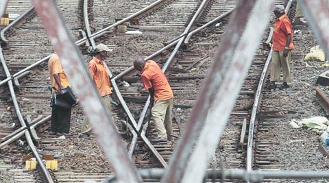 Life on the local: They work at night to ensure a smooth day | Mumbai ...