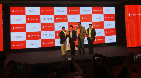 Smartron launches brand with 2-in-1 notebook, smartphone | Technology ...