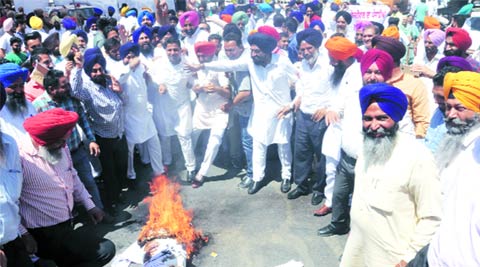 Ludhiana: ‘Focus’ on Arvind Kejriwal at SAD protests | Chandigarh News ...