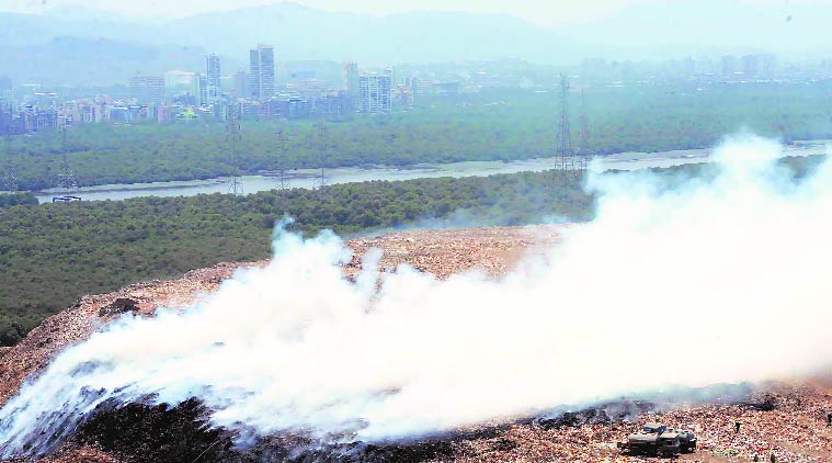Mumbai: Mulund dumping ground fire adds to the woes of Hari Om Nagar ...