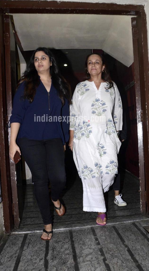 Alia Bhatt enjoys family time with mother Soni Razdan and sister ...