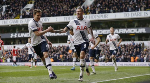 Tottenham Hotspur score three goals in six minutes to beat Manchester ...