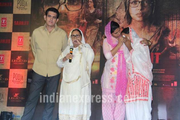 Aishwarya Rai, Randeep Hooda pay homage to Sarabjit with his family in ...