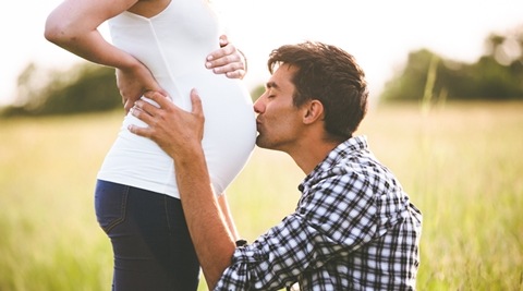Father’s age, lifestyle can cause birth defects in kids: Study | Life ...