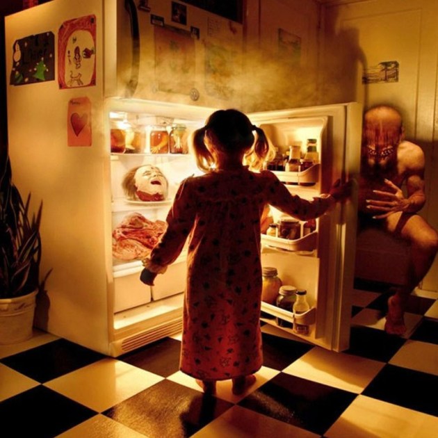 Horror photographer father creates really scary scenes with daughter in ...