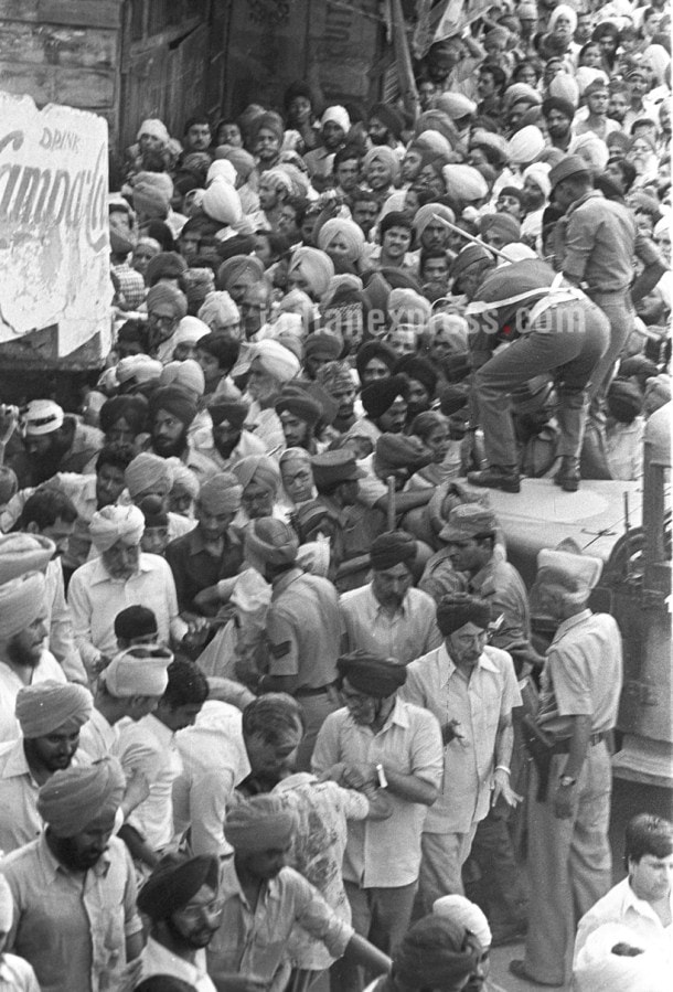 Operation Bluestar: Rare pictures from Express archives | photo ...