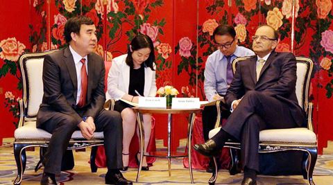 Jaitley meets top Chinese bankers and investors | India News - The ...