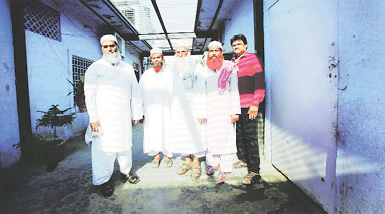 Akshardham attack: SC declines to grant compensation to 6 acquitted in ...