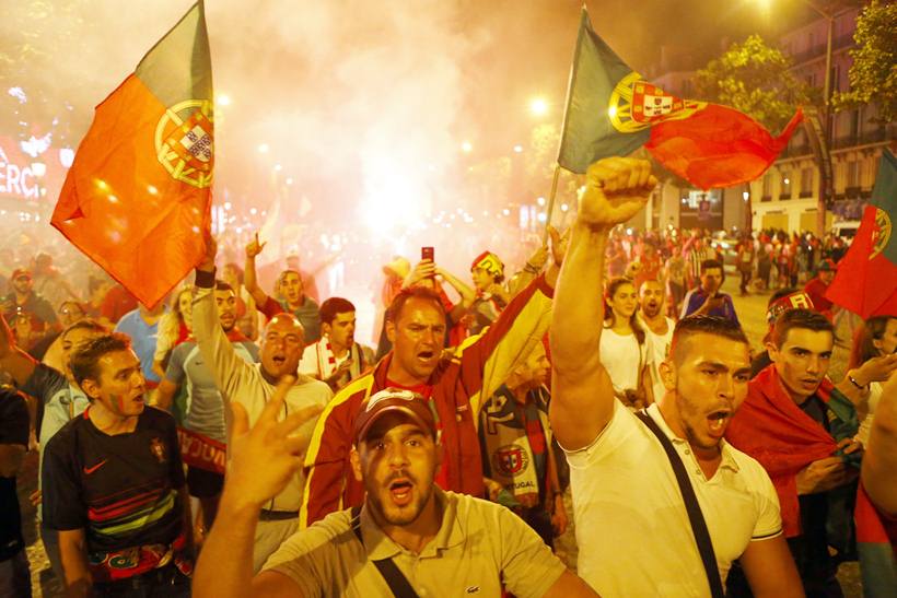 Elated Portugal fans dance to sweet Euro 2016 victory | Sports News,The ...