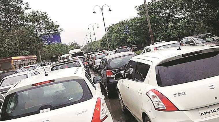 Pune: Traffic jams across the city, potholes unnerve travellers | Pune ...