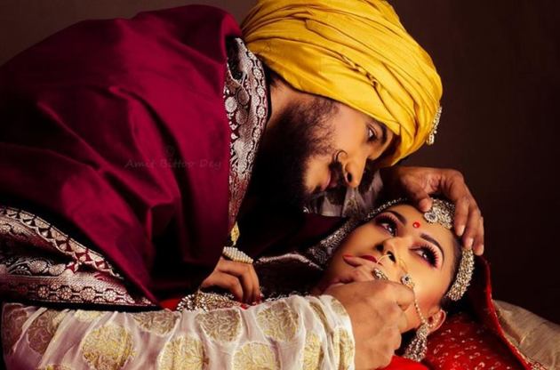 Powerful pictures depict the dual lives of the Indian LGBT community ...