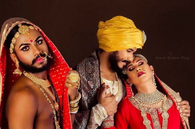 Powerful pictures depict the dual lives of the Indian LGBT community ...