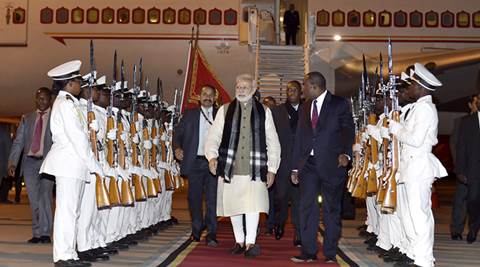 PM Modi honored with ceremonial welcome by Mozambique leaders | World ...