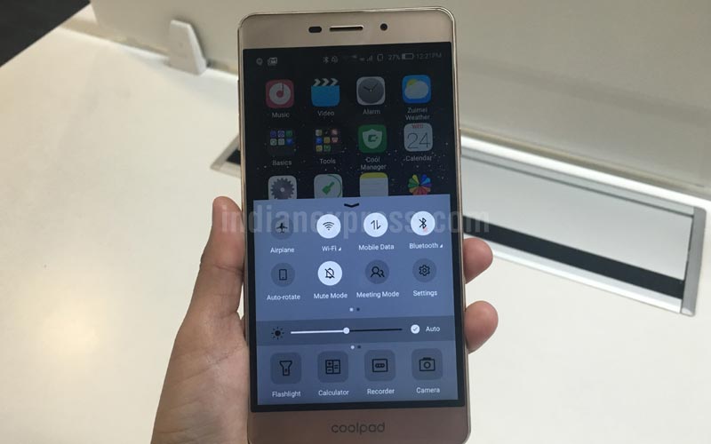 Coolpad Mega 2.5D review: The selfie obsessed get an edge | Technology ...