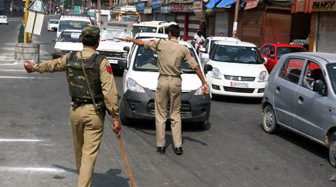 Kashmir: Cops stop ambulance in, quiz bullet-hit youth | India News ...