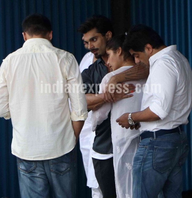 Krushna Abhishek’s father funeral: Govinda, Karan Singh Grover were in ...