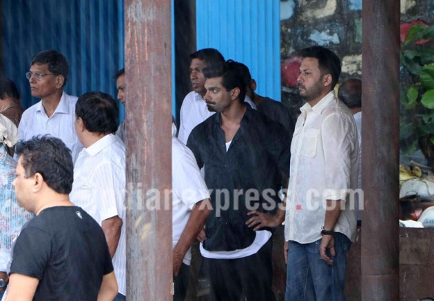 Krushna Abhishek’s father funeral: Govinda, Karan Singh Grover were in ...