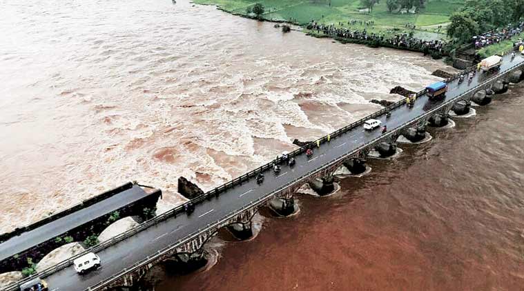 At least 30 missing as century-old Mumbai-Goa bridge is washed away ...