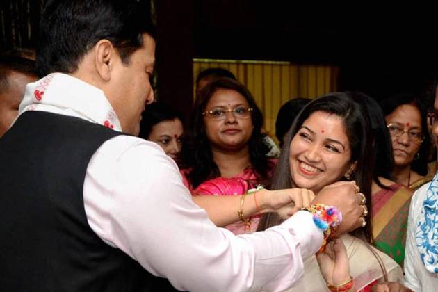 Raksha Bandhan: From PM Modi to Smriti Irani, how politicos celebrated ...