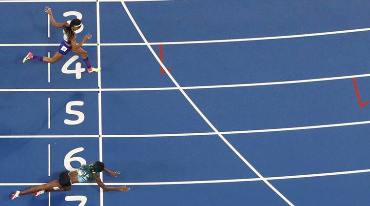 Shaunae Miller dives over line to deny Allyson Felix in 400m | Rio-2016 ...