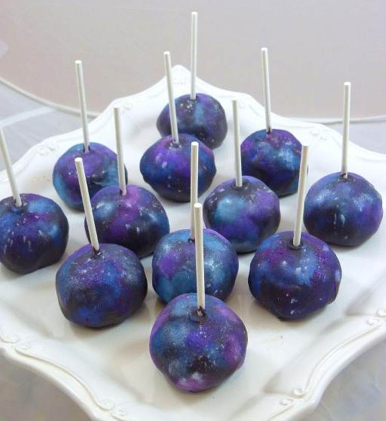 From cakes to ice-creams: These galaxy themed desserts are out of the ...