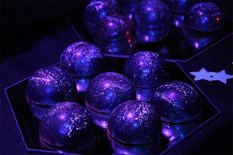 From cakes to ice-creams: These galaxy themed desserts are out of the ...