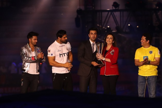 MS Dhoni, Sachin Tendulkar, Alia Bhatt light up ISL 3 opening ceremony ...