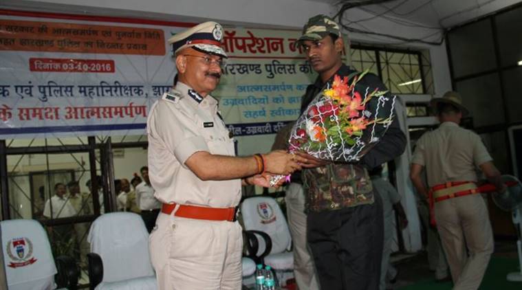 Jharkhand: Maoist carrying Rs 5 lakh reward surrenders | India News - The Indian Express