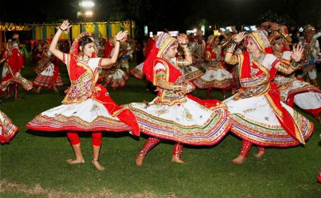 Navratri 2016: Ramleela performances, Garba and Dandiya celebrations ...
