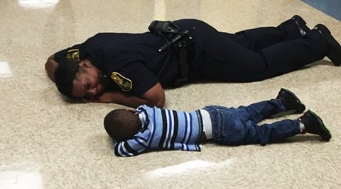 This cop’s Facebook post about giving upset kids hope is heart-touching ...
