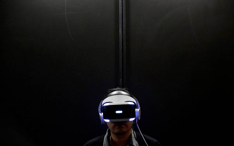 Sony PlayStation VR Review: Delivers worthy virtual-reality experience ...