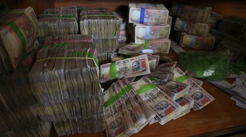 RBI allows banks to park old currency at district chests | Business ...