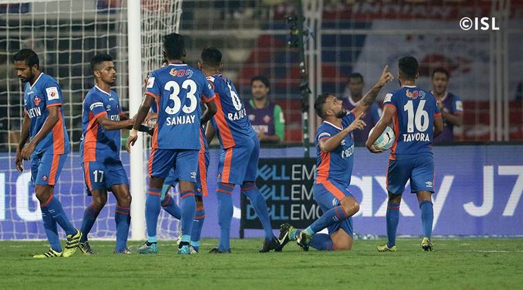 ISL 2016: 10-man FC Goa beat NorthEast United 2-1 | Football News - The ...