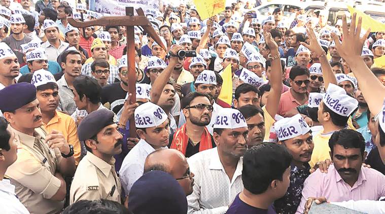 With business and marital ties Patidars look to unite nationally ...