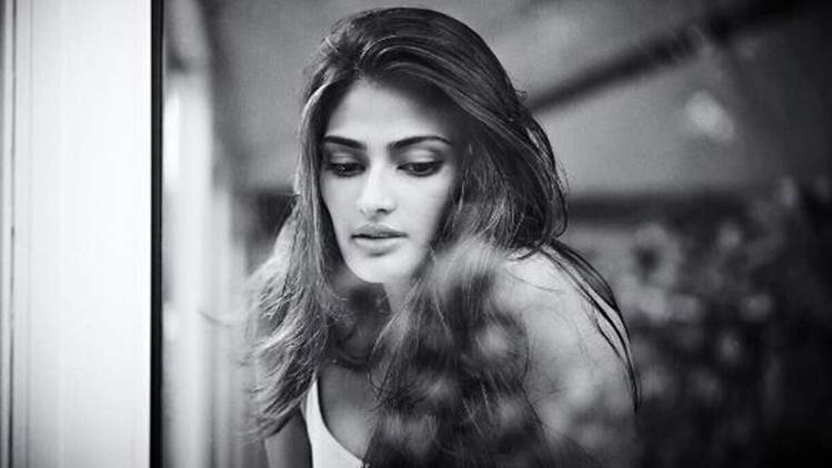 I’d love to do an action film: Athiya Shetty | Bollywood News - The ...