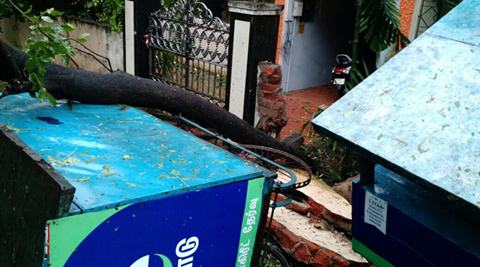 Cyclone Vardah LIVE updates: 4 killed in Tamil Nadu; NDRF teams conduct ...