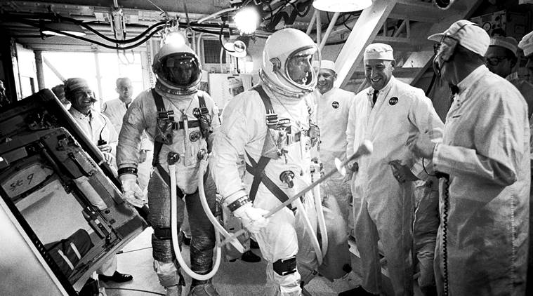 Nine prominent early astronauts carrying on US space history ...