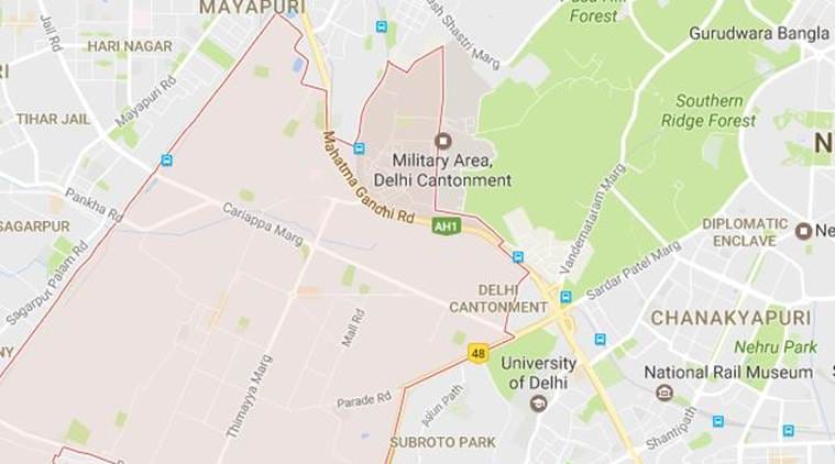 Truck hits bus in Delhi Cantonment, 19 injured | India News - The ...