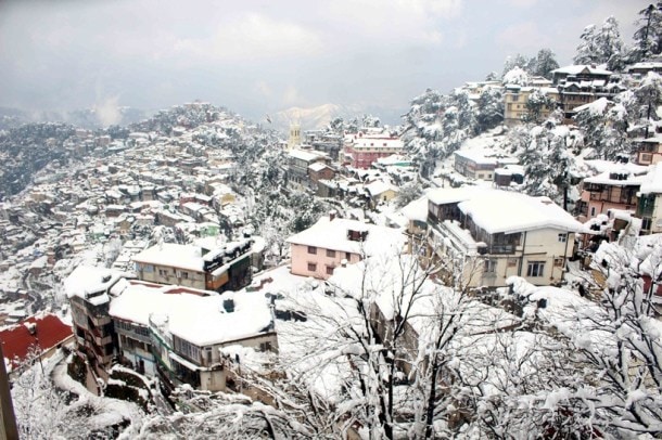 Heavy snowfall in Shimla paralyses normal life | Picture Gallery Others ...