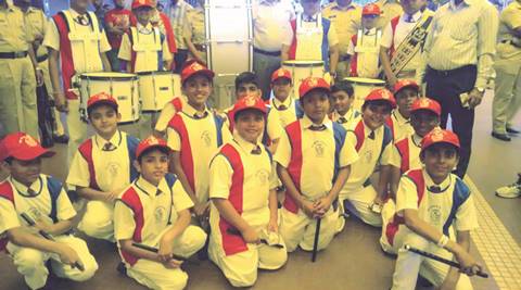 Mumbai: Students spread rail safety message | Mumbai News - The Indian ...