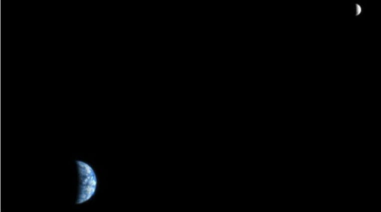 Nasas Mars Orbiter Captures Stunning View Of Earth Moon Technology