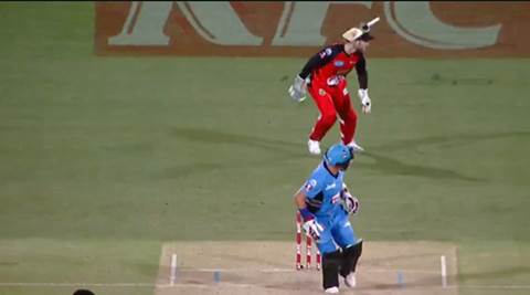 Peter Nevill unlikely to play remainder of Big Bash League after being ...