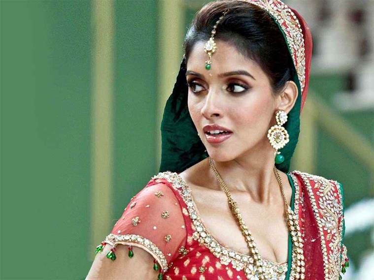Asin photos: 50 best looking, hot and beautiful HQ photos of Asin ...