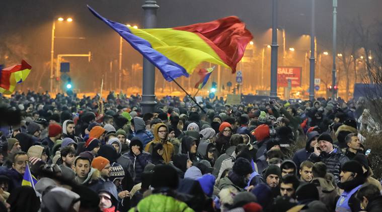 Romania anti-govt protests biggest since fall of communism | World News ...